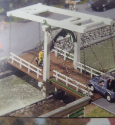 Faller H0 Nederlandse Ophaalbrug - Huisjesmakelaar